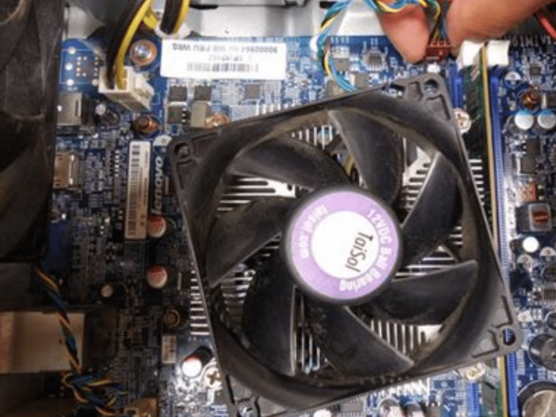 How to Remove a CPU Cooler or Fan Without Damaging the Motherboard ...